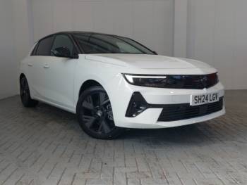 Used Vauxhall Astra automatic cars for sale - Arnold Clark